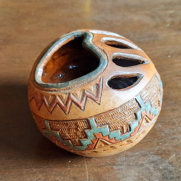 Accents | Native American Navajo Pottery Small Seed Pot With Bear Claw ...